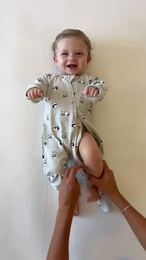 בגדי תינוקות וילדים אונליין - בגדים מעוצבים ואיכותיים | בינה&בינו ...